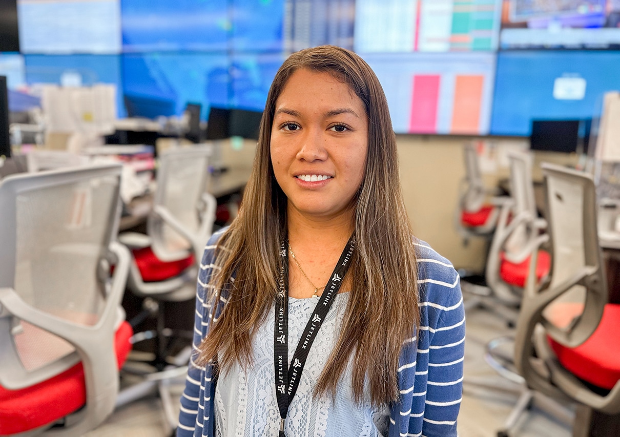 Interview with an Aviator: Maria Tapia-Onofre - Jet Linx